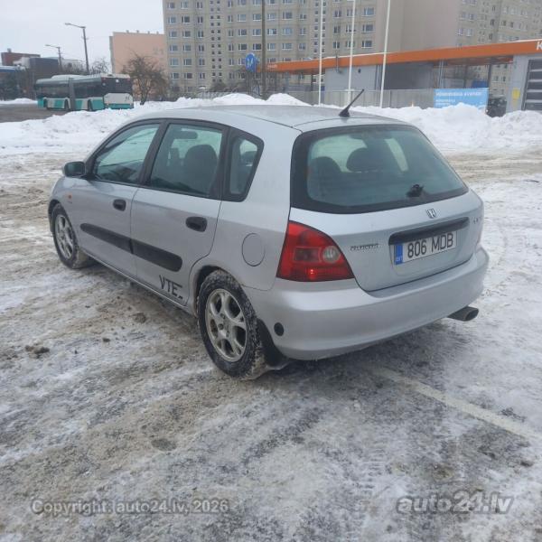 Pelēks Honda Civic 2002 Tallina, ar dzinēja tilpumu 1.60 L un nobraukumu 250 tūkst. km par 2350 €, foto 5 vietnē AUTOMOTO.COM.LV