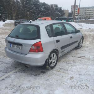 Grey Honda Civic 2002 in Tallinn, with an engine capacity of 1.60 L and mileage of 250 thousand km for 2350 €, photo 4 on AUTOMOTO.COM.LV