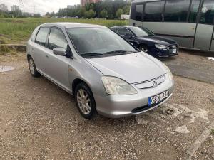 Pelēks Honda Civic 2002 Viļņa, ar dzinēja tilpumu 1.69 L un nobraukumu 330 tūkst. km par 500 €, foto  vietnē AUTOMOTO.COM.LV