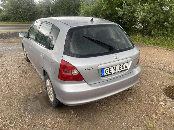 Pelēks Honda Civic 2002 Viļņa, ar dzinēja tilpumu 1.69 L un nobraukumu 330 tūkst. km par 500 €, foto 2 vietnē AUTOMOTO.COM.LV