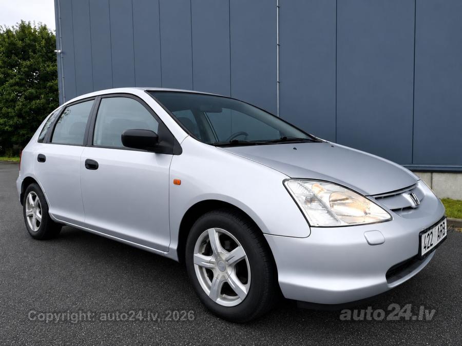 Grey Honda Civic 2002 in Tartu, with an engine capacity of 1.40 L and mileage of 150 thousand km for 990 €, photo 3 on AUTOMOTO.COM.LV