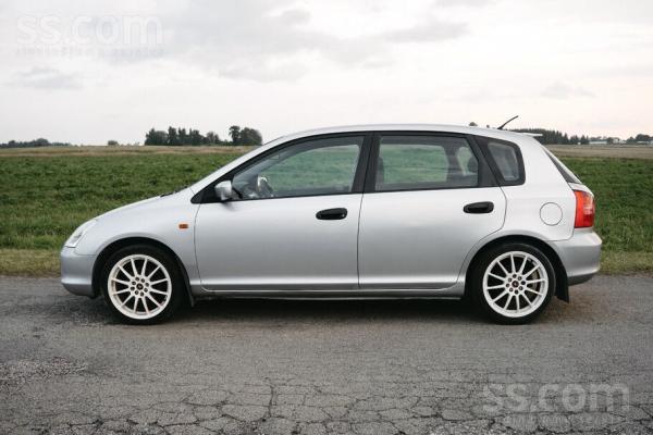 Pelēks Honda Civic 2002 Talsi, ar dzinēja tilpumu 1.70 L un nobraukumu 283 tūkst. km par 1350 €, foto 4 vietnē AUTOMOTO.COM.LV