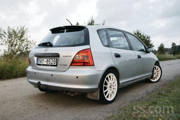 Pelēks Honda Civic 2002 Talsi, ar dzinēja tilpumu 1.70 L un nobraukumu 283 tūkst. km par 1350 €, foto 6 vietnē AUTOMOTO.COM.LV