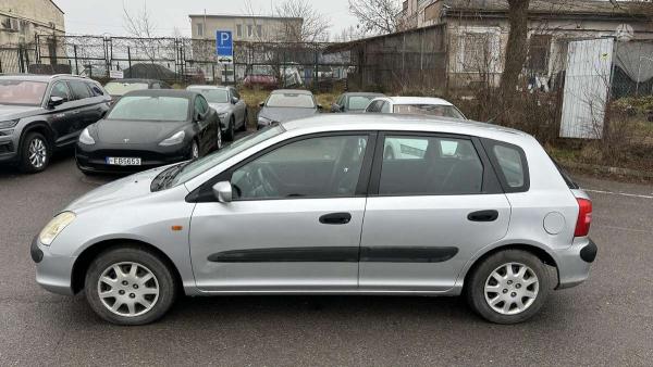 Pelēks Honda Civic 2003 Viļņa, ar dzinēja tilpumu 1.40 L un nobraukumu 273 tūkst. km par 950 €, foto 8 vietnē AUTOMOTO.COM.LV