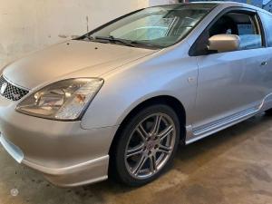 Pelēks Honda Civic 2003 Viļņa, ar dzinēja tilpumu 2.00 L un nobraukumu 317 tūkst. km par 4700 €, foto 2 vietnē AUTOMOTO.COM.LV