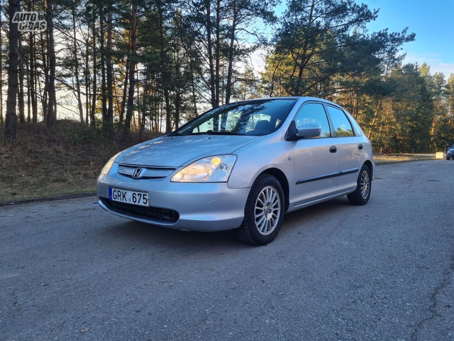 Grey Honda Civic 2003 in Ukmerge, with an engine capacity of 1.70 L and mileage of 302 thousand km for 700 €, photo 2 on AUTOMOTO.COM.LV