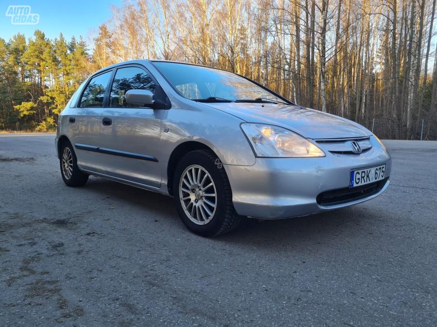 Grey Honda Civic 2003 in Ukmerge, with an engine capacity of 1.70 L and mileage of 302 thousand km for 700 €, photo 4 on AUTOMOTO.COM.LV