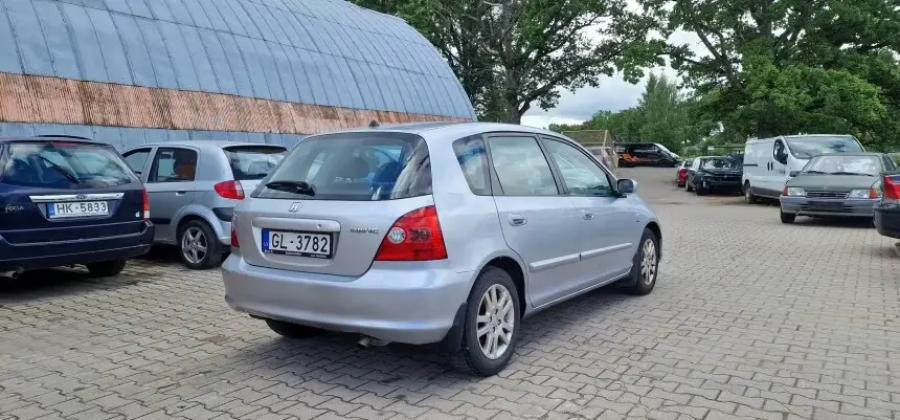 Pelēks Honda Civic 2003 Valmiera, ar dzinēja tilpumu 1.60 L un nobraukumu 168 tūkst. km par 1150 €, foto 4 vietnē AUTOMOTO.COM.LV