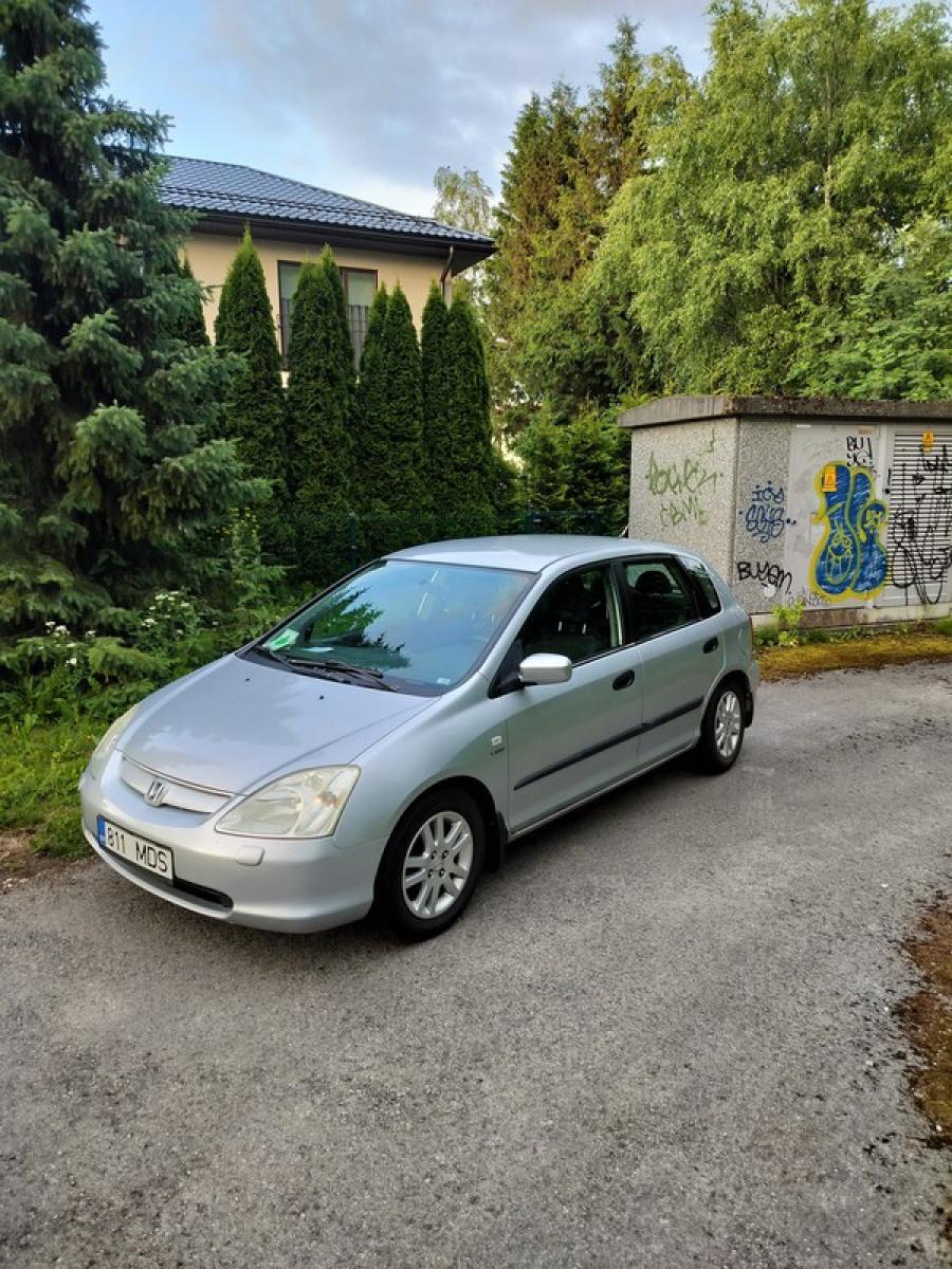 Grey Honda Civic 2003 in Tallinn, with an engine capacity of 1.60 L and mileage of 208 thousand km for 400 €, photo 4 on AUTOMOTO.COM.LV