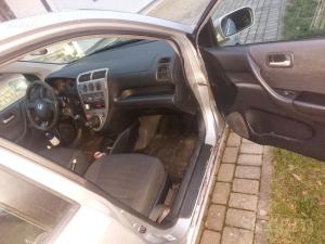 Grey Honda Civic 2003 in Riga, with an engine capacity of 1.40 L and mileage of 266 thousand km for 1450 €, photo 8 on AUTOMOTO.COM.LV
