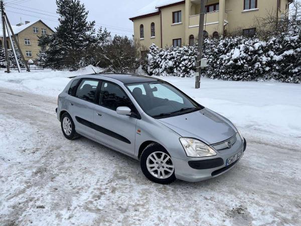 Pelēks Honda Civic 2004 Viļņa, ar dzinēja tilpumu 1.59 L un nobraukumu 200 tūkst. km par 1850 €, foto 1 vietnē AUTOMOTO.COM.LV