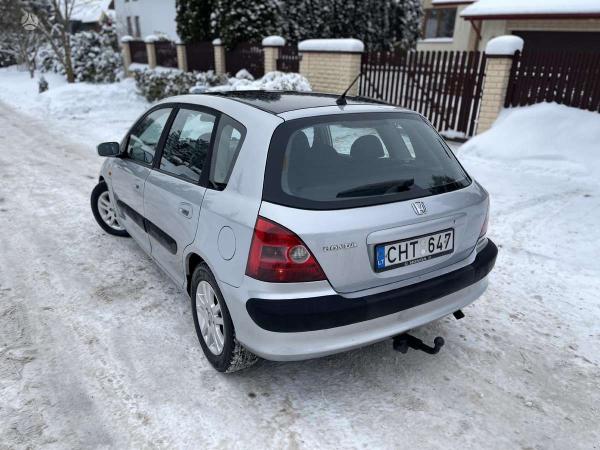 Pelēks Honda Civic 2004 Viļņa, ar dzinēja tilpumu 1.59 L un nobraukumu 200 tūkst. km par 1850 €, foto 9 vietnē AUTOMOTO.COM.LV