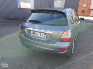 Grey Honda Civic 2004 in Siauliai, with an engine capacity of 1.70 L and mileage of 252 thousand km for 1250 €, photo 12 on AUTOMOTO.COM.LV