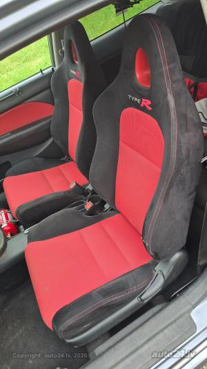 Серый Хонда Цивик 2004 в Таллин, объемом двигателя 2.00 л и пробегом 208 тыс. км за 8500 €, фото 10 на AUTOMOTO.COM.LV