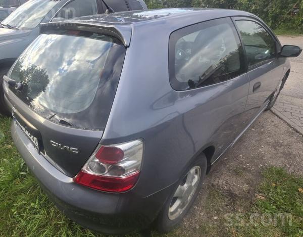 Pelēks Honda Civic 2004 Talsi, ar dzinēja tilpumu 1.40 L un nobraukumu 222 tūkst. km par 390 €, foto 5 vietnē AUTOMOTO.COM.LV