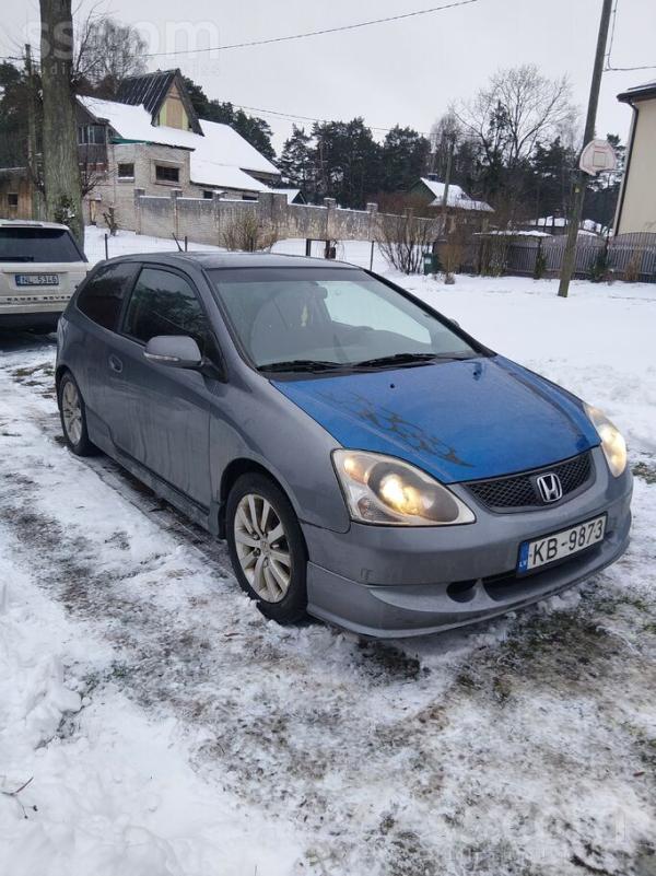 Grey Honda Civic 2005 in Riga, with an engine capacity of 1.70 L and mileage of 338 thousand km for 1200 €, photo 2 on AUTOMOTO.COM.LV