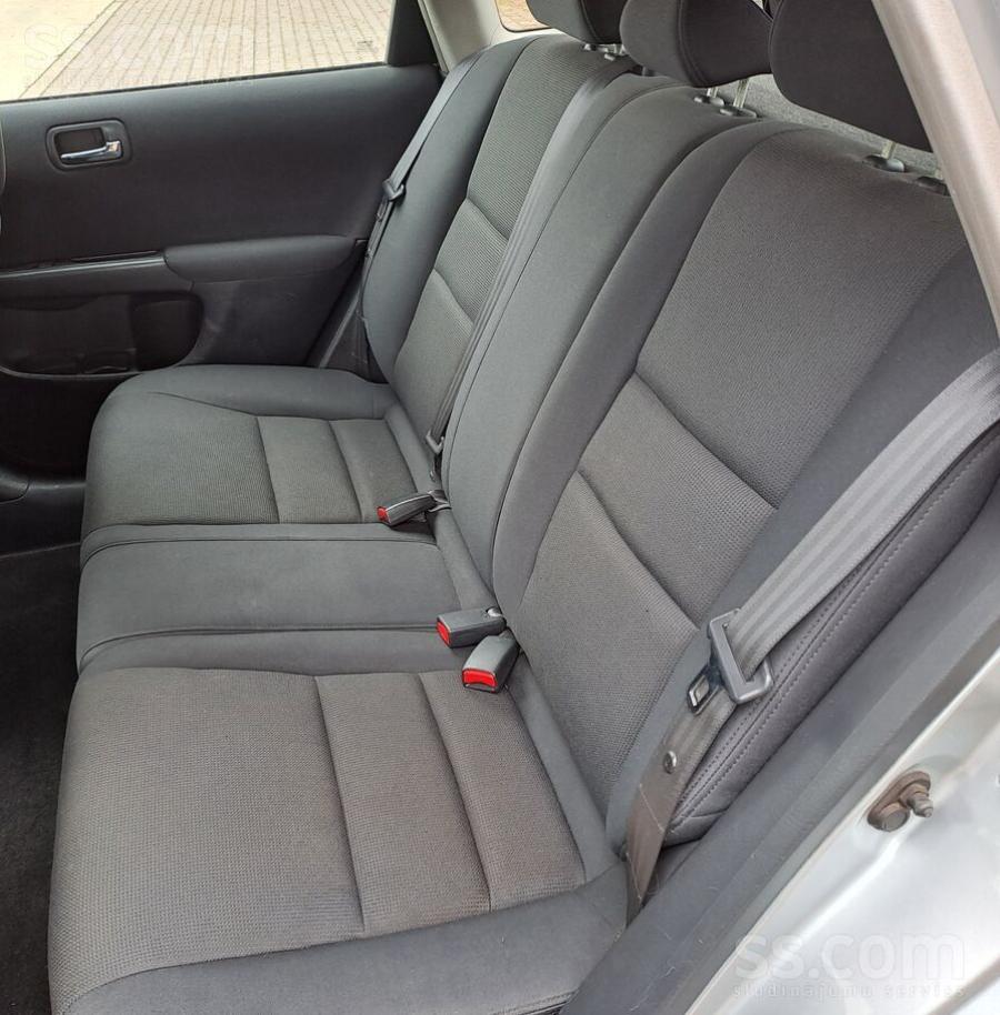 Grey Honda Civic 2005 in Jelgava, with an engine capacity of 1.60 L and mileage of 215 thousand km for 1200 €, photo 14 on AUTOMOTO.COM.LV