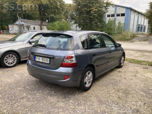 Pelēks Honda Civic 2005 Rīga, ar dzinēja tilpumu 1.40 L un nobraukumu 205 tūkst. km par 650 €, foto 4 vietnē AUTOMOTO.COM.LV