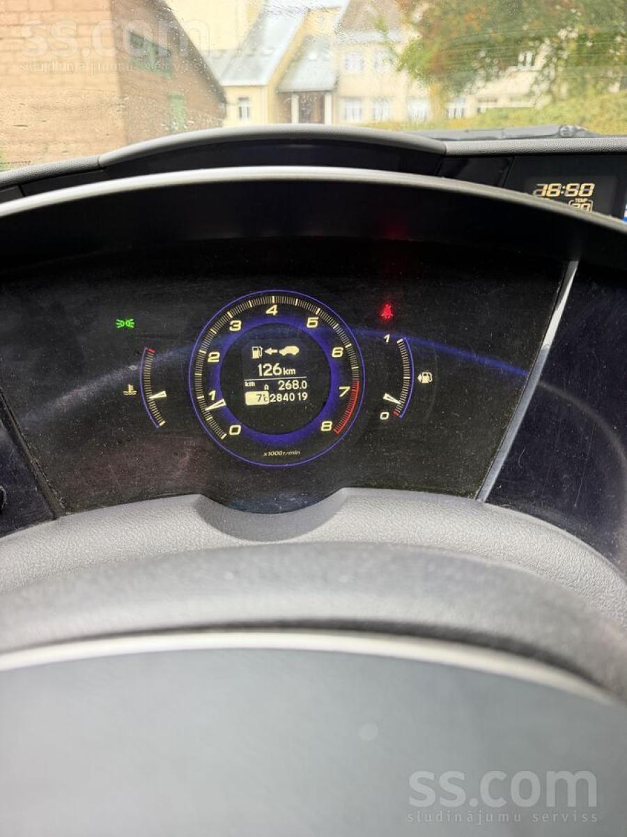 Pelēks Honda Civic 2005 Tukums, ar dzinēja tilpumu 1.80 L un nobraukumu 284 tūkst. km par 1590 €, foto 7 vietnē AUTOMOTO.COM.LV