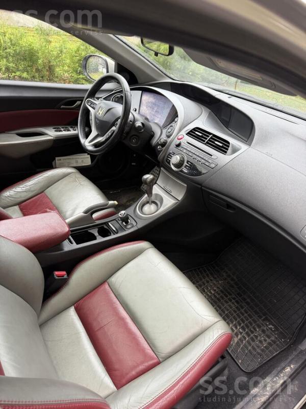 Honda Civic 2005 Tukums vietnÄ PelÄks Honda Civic 2005 Tukums, ar dzinÄja tilpumu 1.80 L un nobraukumu 284 tÅ«kst. km par 1590 ā¬, foto 9 vietnÄ AUTOMOTO.COM.LV