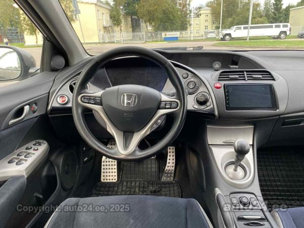 Pelēks Honda Civic 2006 Tallina, ar dzinēja tilpumu 1.80 L un nobraukumu 248 tūkst. km par 2999 €, foto 11 vietnē AUTOMOTO.COM.LV