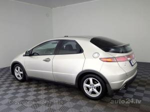 Pelēks Honda Civic 2006 Tallina, ar dzinēja tilpumu 1.80 L un nobraukumu 169 tūkst. km par 2299 €, foto 4 vietnē AUTOMOTO.COM.LV