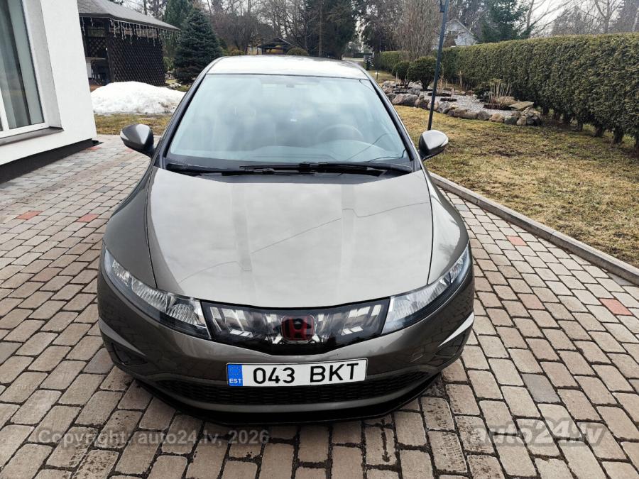 Pelēks Honda Civic 2006 Tallina, ar dzinēja tilpumu 2.20 L un nobraukumu 357 tūkst. km par 2490 €, foto 7 vietnē AUTOMOTO.COM.LV