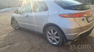 Pelēks Honda Civic 2006 Jēkabpils, ar dzinēja tilpumu 2.20 L un nobraukumu 383 tūkst. km par 1350 €, foto 5 vietnē AUTOMOTO.COM.LV