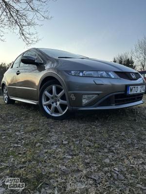 Pelēks Honda Civic 2006 Viļņa, ar dzinēja tilpumu 1.80 L un nobraukumu 304 tūkst. km par 3000 €, foto  vietnē AUTOMOTO.COM.LV
