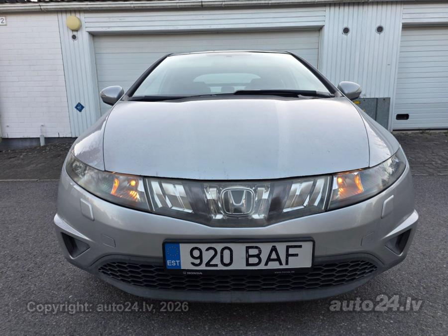 Pelēks Honda Civic 2006 Tallina, ar dzinēja tilpumu 1.30 L un nobraukumu 271 tūkst. km par 1090 €, foto 1 vietnē AUTOMOTO.COM.LV