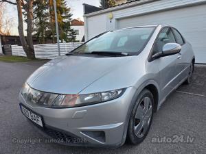 Pelēks Honda Civic 2006 Tallina, ar dzinēja tilpumu 1.30 L un nobraukumu 271 tūkst. km par 1090 €, foto 3 vietnē AUTOMOTO.COM.LV