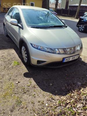 Grey Honda Civic 2006 in Riga, with an engine capacity of 1.40 L and mileage of 218 thousand km for 1000 €, photo  on AUTOMOTO.COM.LV
