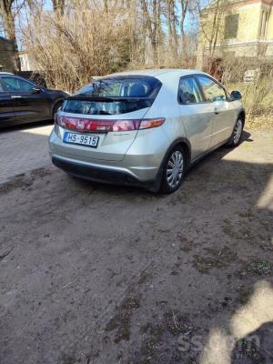 Pelēks Honda Civic 2006 Rīga, ar dzinēja tilpumu 1.40 L un nobraukumu 218 tūkst. km par 1000 €, foto 3 vietnē AUTOMOTO.COM.LV
