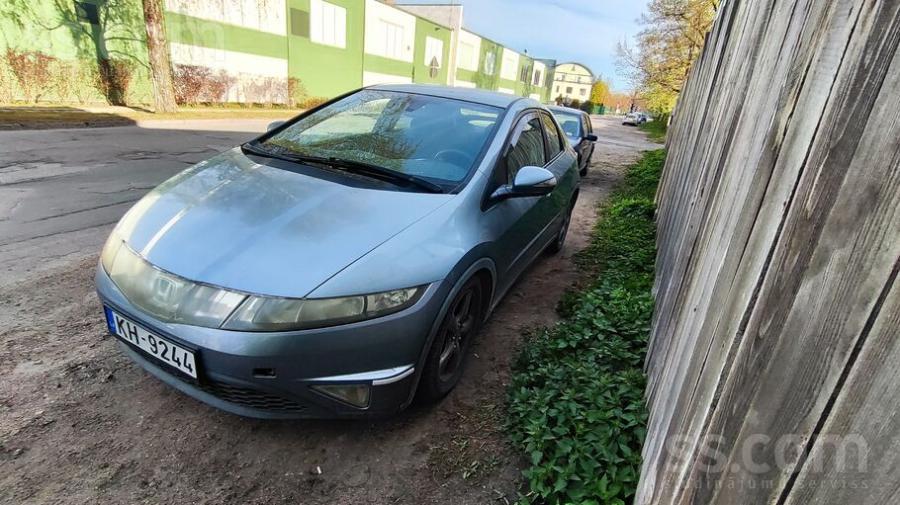 Pelēks Honda Civic 2006 Rīga, ar dzinēja tilpumu 2.20 L un nobraukumu 261 tūkst. km par 585 €, foto 1 vietnē AUTOMOTO.COM.LV