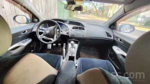 Pelēks Honda Civic 2006 Rīga, ar dzinēja tilpumu 2.20 L un nobraukumu 261 tūkst. km par 585 €, foto 7 vietnē AUTOMOTO.COM.LV