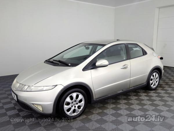 Pelēks Honda Civic 2006 Tallina, ar dzinēja tilpumu 1.30 L un nobraukumu 255 tūkst. km par 899 €, foto 2 vietnē AUTOMOTO.COM.LV