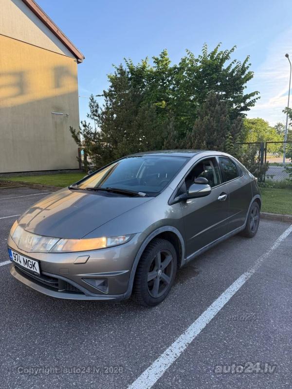 Pelēks Honda Civic 2006 Tallina, ar dzinēja tilpumu 1.30 L un nobraukumu 335 tūkst. km par 500 €, foto 1 vietnē AUTOMOTO.COM.LV