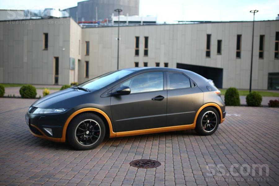 Pelēks Honda Civic 2006 Rīga, ar dzinēja tilpumu 1.80 L un nobraukumu 128 tūkst. km par 2600 €, foto 1 vietnē AUTOMOTO.COM.LV