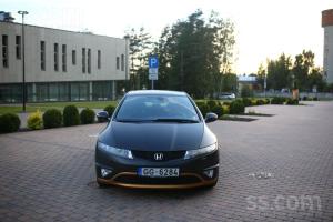 Pelēks Honda Civic 2006 Rīga, ar dzinēja tilpumu 1.80 L un nobraukumu 128 tūkst. km par 2600 €, foto 4 vietnē AUTOMOTO.COM.LV