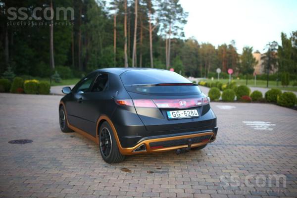 Pelēks Honda Civic 2006 Rīga, ar dzinēja tilpumu 1.80 L un nobraukumu 128 tūkst. km par 2600 €, foto 4 vietnē AUTOMOTO.COM.LV