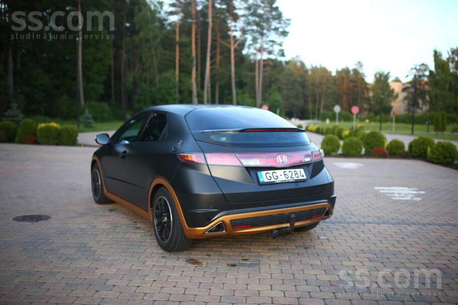 Pelēks Honda Civic 2006 Rīga, ar dzinēja tilpumu 1.80 L un nobraukumu 128 tūkst. km par 2600 €, foto 5 vietnē AUTOMOTO.COM.LV