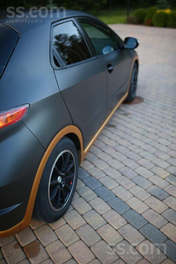 Pelēks Honda Civic 2006 Rīga, ar dzinēja tilpumu 1.80 L un nobraukumu 128 tūkst. km par 2600 €, foto 6 vietnē AUTOMOTO.COM.LV