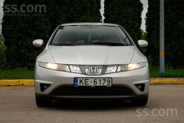 Pelēks Honda Civic 2006 Jelgava, ar dzinēja tilpumu 2.20 L un nobraukumu 221 tūkst. km par 2100 €, foto 2 vietnē AUTOMOTO.COM.LV