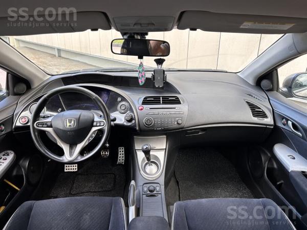 Pelēks Honda Civic 2006 Rīga, ar dzinēja tilpumu 1.80 L un nobraukumu 238 tūkst. km par 1550 €, foto 6 vietnē AUTOMOTO.COM.LV