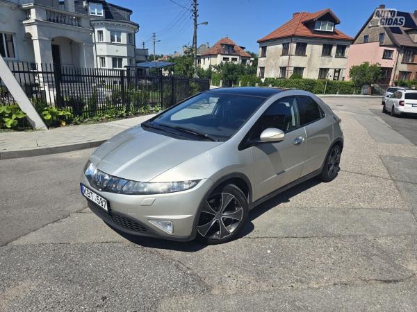 Pelēks Honda Civic 2006 Klaipėda, ar dzinēja tilpumu 2.20 L un nobraukumu 360 tūkst. km par 1100 €, foto 2 vietnē AUTOMOTO.COM.LV