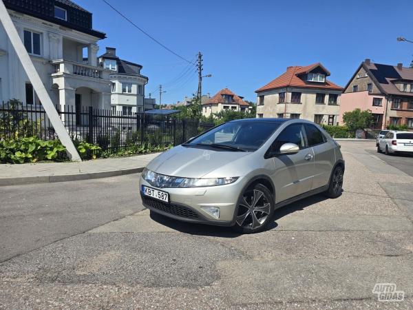 Pelēks Honda Civic 2006 Klaipėda, ar dzinēja tilpumu 2.20 L un nobraukumu 360 tūkst. km par 1100 €, foto 4 vietnē AUTOMOTO.COM.LV