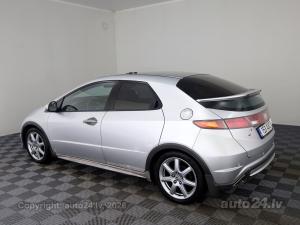 Pelēks Honda Civic 2006 Tallina, ar dzinēja tilpumu 1.80 L un nobraukumu 313 tūkst. km par 699 €, foto 5 vietnē AUTOMOTO.COM.LV