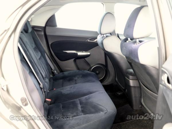 Grey Honda Civic 2006 in Tallinn, with an engine capacity of 1.80 L and mileage of 322 thousand km for 1199 €, photo 7 on AUTOMOTO.COM.LV
