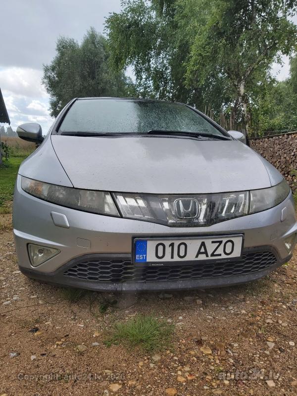 Grey Honda Civic 2006 in Tallinn, with an engine capacity of 1.80 L and mileage of 147 thousand km for 2200 €, photo 1 on AUTOMOTO.COM.LV