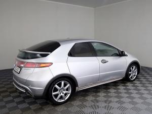 Pelēks Honda Civic 2006 Tallina, ar dzinēja tilpumu 1.80 L un nobraukumu 313 tūkst. km par 599 €, foto 4 vietnē AUTOMOTO.COM.LV